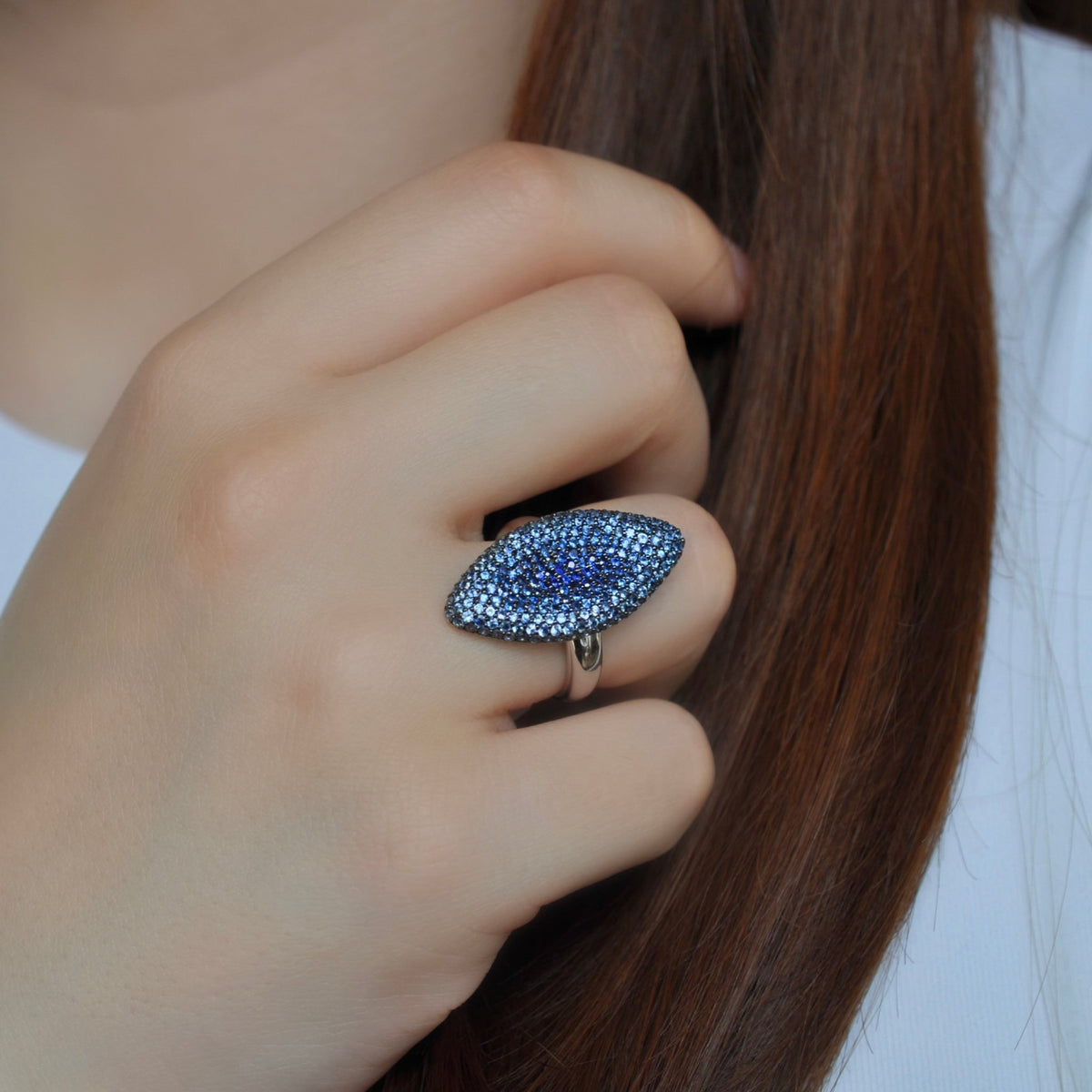 Blue Velvet Sapphire Cocktail Ring – RUCHI New York